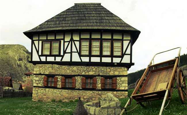 Zavičajni muzej „Ganića kula“ – Rožaje – Oriental Museum